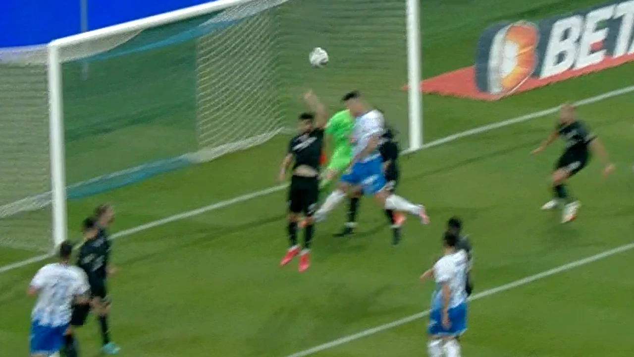 Penalty inexplicabil la Craiova. „Nu are nicio logică! În halul ăsta ...
