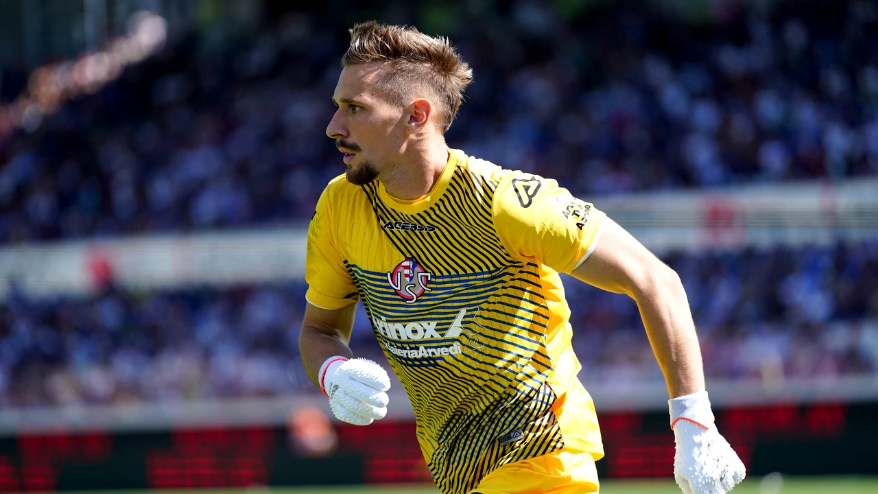 Dat ca titular în poarta României, Ionuț Radu a mai gafat o dată