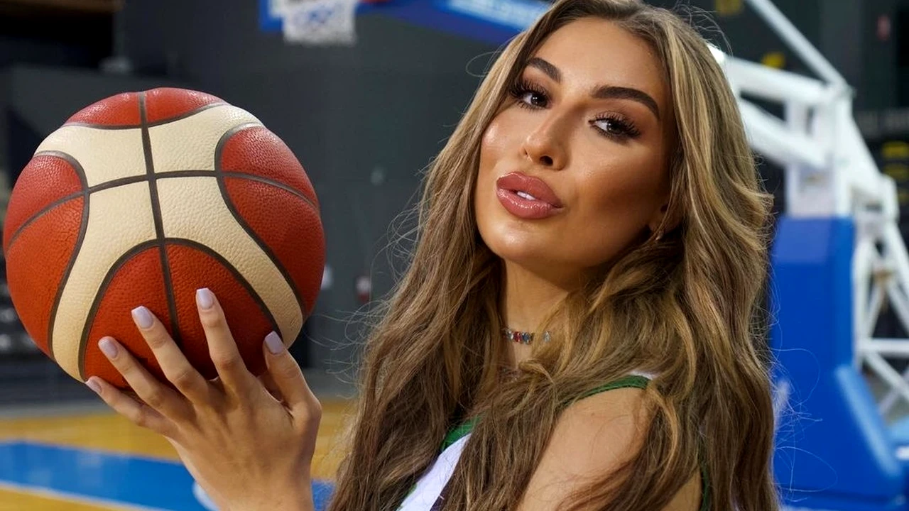 A „incendiat” plajele din Grecia! Cum arată fiica Anamariei Prodan când ...