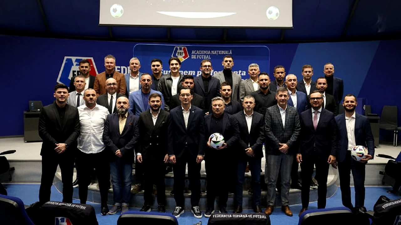 Cristi Săpunaru, Nicolae Dică și Bogdan Lobonţ au primit diplome de ...